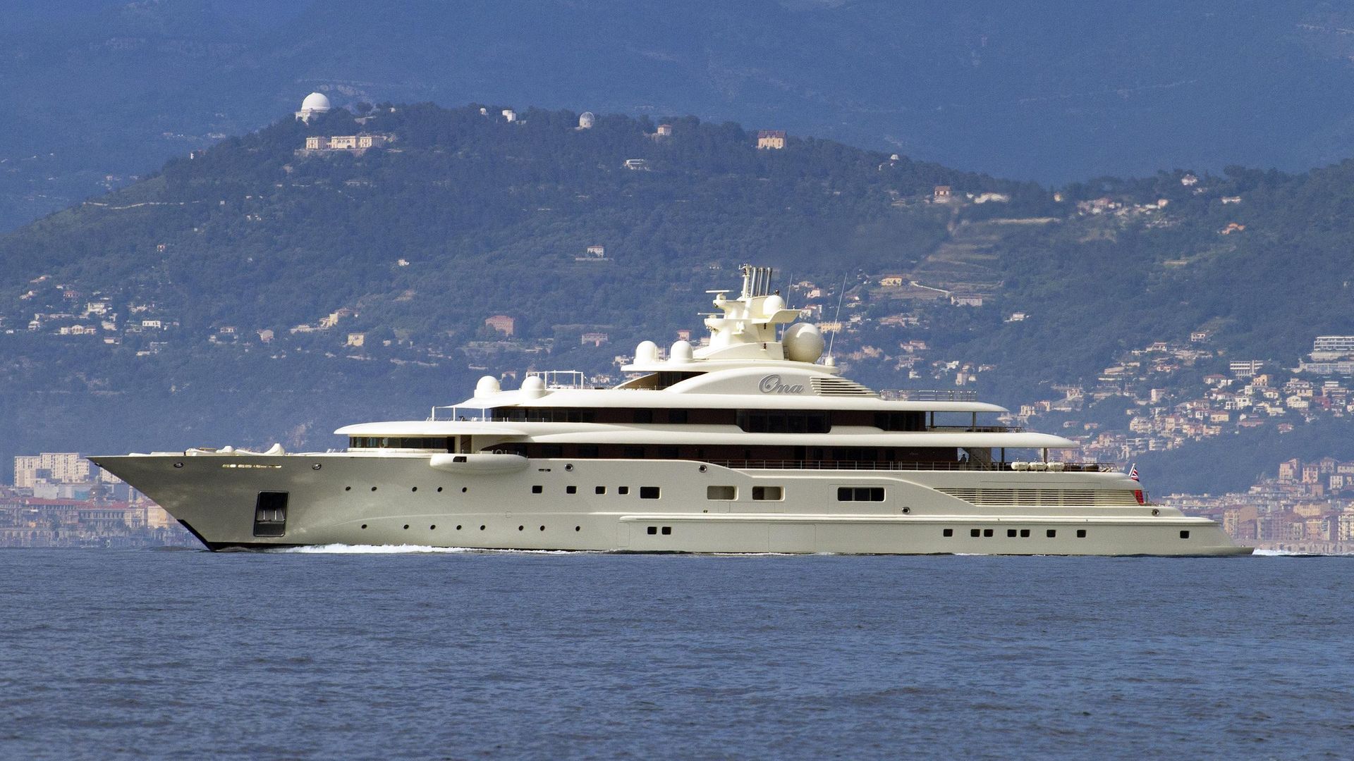 Al Raya yacht (Lurssen, 110m, 2008)